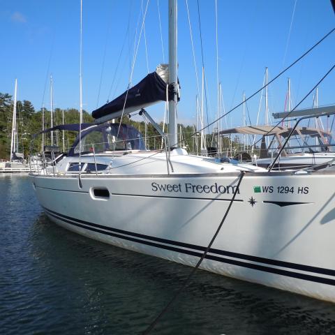 Sweet Freedom - 39’ Jeanneau Sailboat | Superior Charters & Yacht Sales